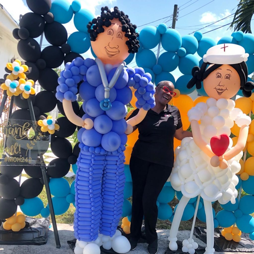 ONE MILLION BUBBLES OF JOY! - The Balloon People